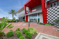 CarProperty.com / NOLA Motorsports Trackside Living! Can B...