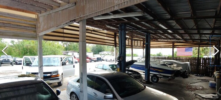 CarProperty.com / Auto Dealership Lot with Detail or Auto ...