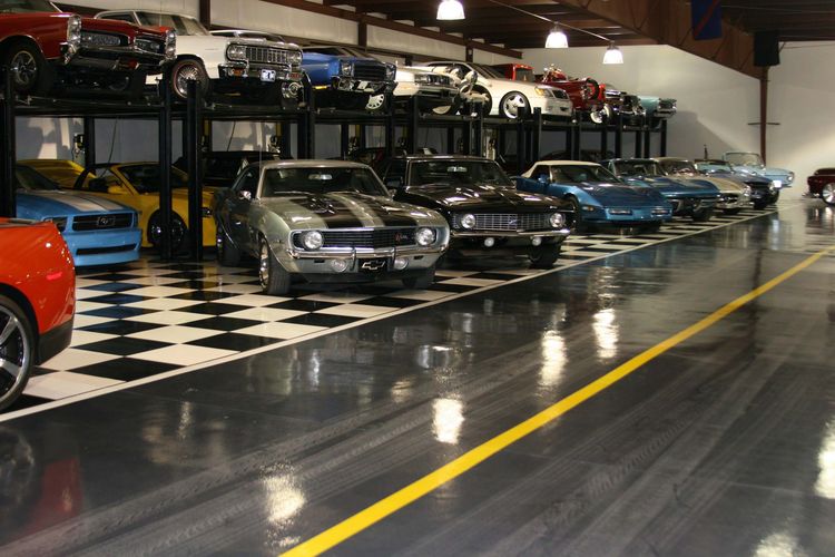 CarProperty.com / 80+ Car Garage Showroom and Estate Home